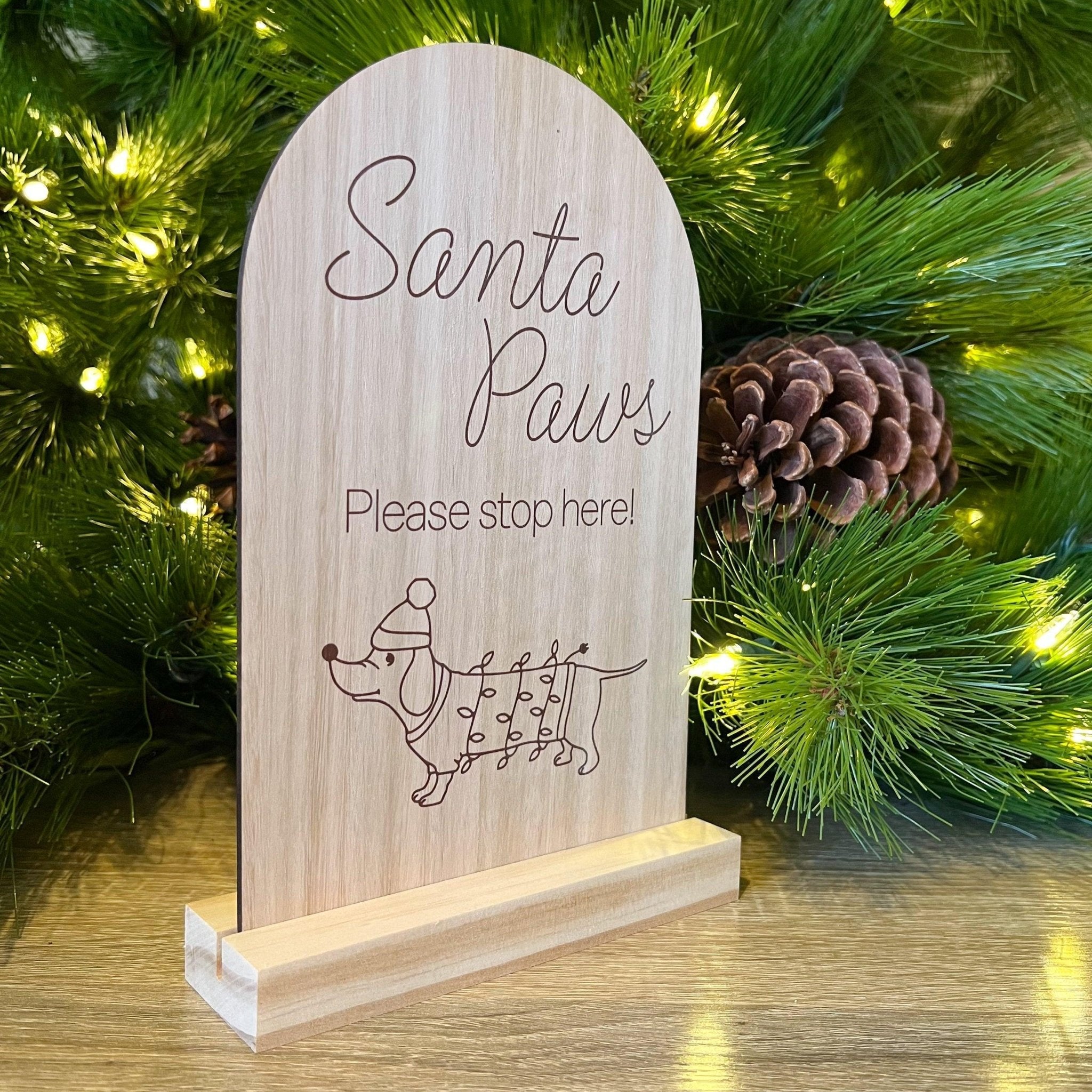Dachshund Christmas Sign - Santa Paws | Bohemi